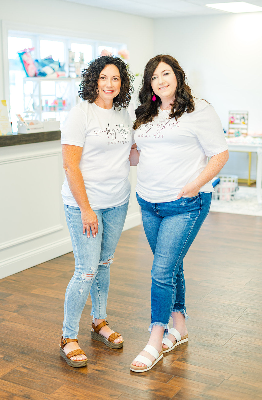 Simply Stylish Boutique-Stylish Women's Fashions & Gifts